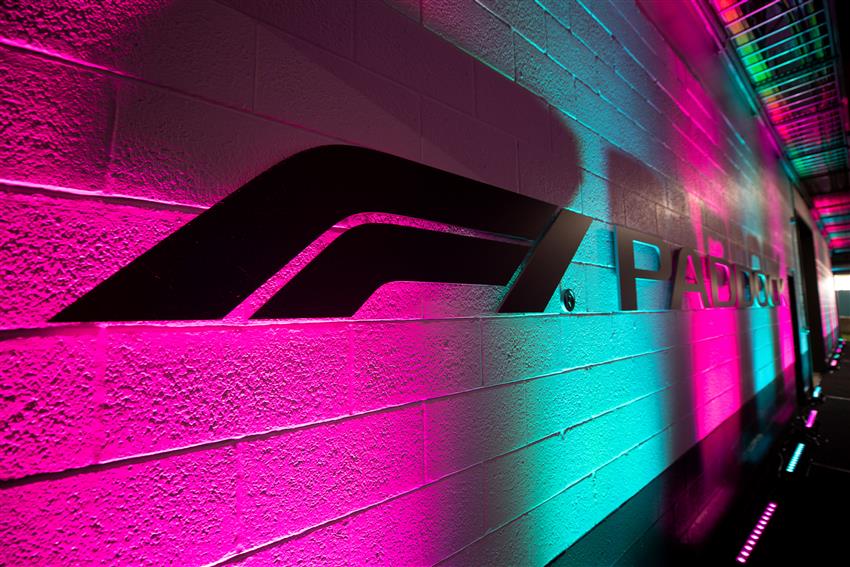 F1® Garage 3-Days | Formula 1® Paddock Club™ | Lounge Viewing, F1 ...