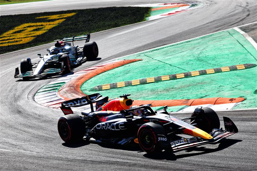 F1® Garage 3-Days, Formula 1 Paddock Club™ Lounge Viewing, F1® Garage ...