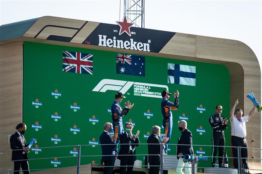 F1® Garage 3-Days, Formula 1 Paddock Club™ Lounge Viewing, F1® Garage ...